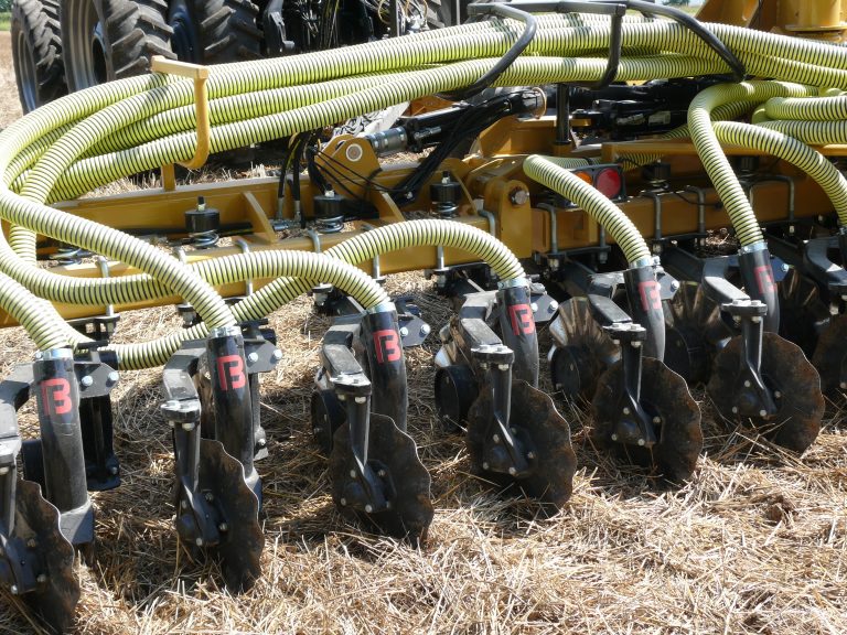 Innovations in Manure Application Equipment – Field Crop News