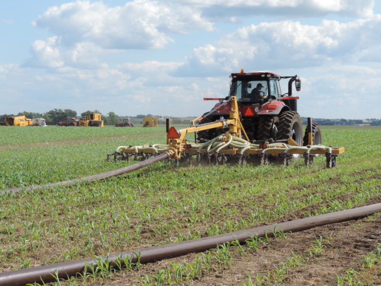 Toolbars for manure injection – Field Crop News