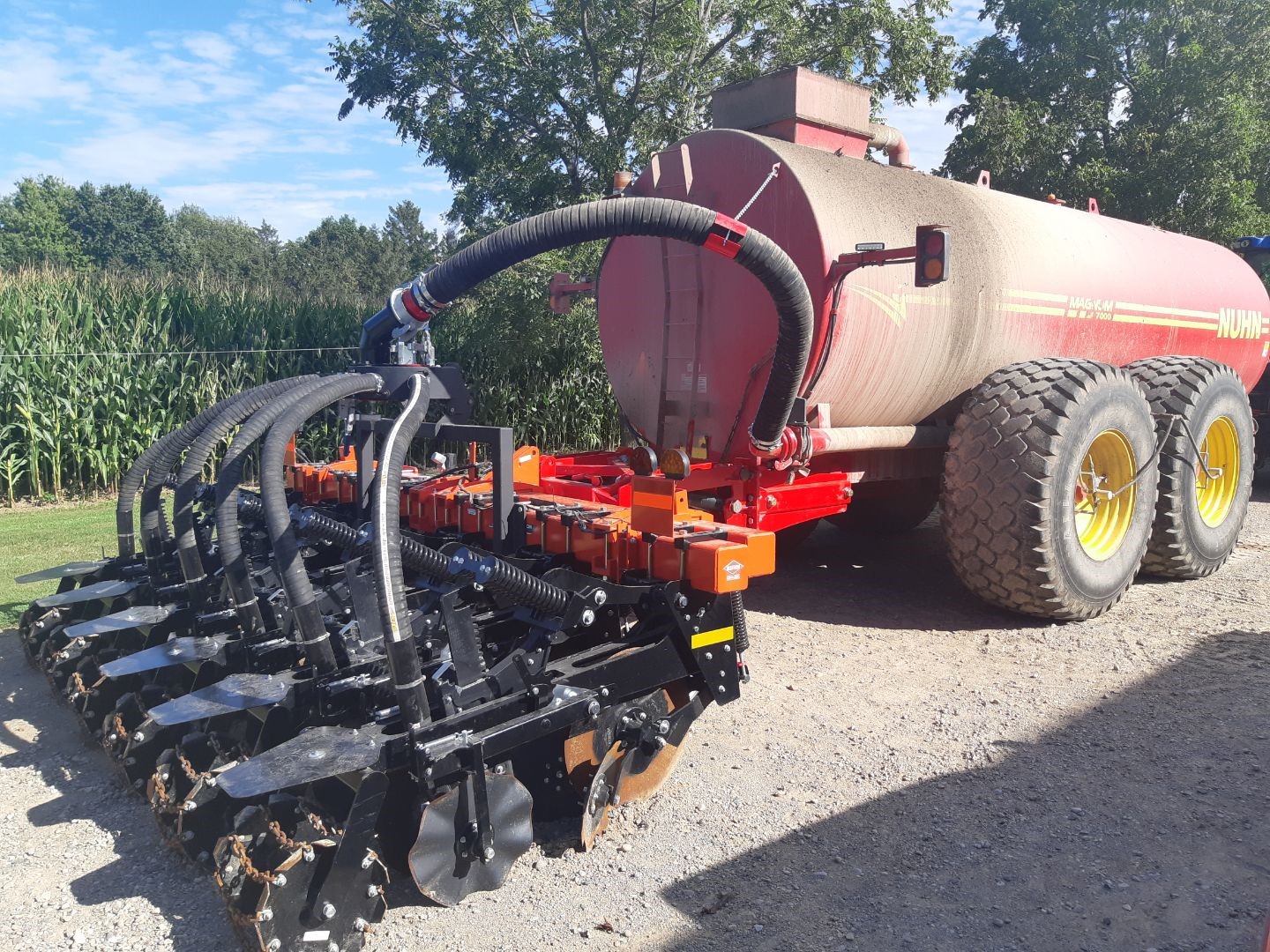 Thinking Outside the Strip – One-Pass Manure Incorporation and Seedbed ...