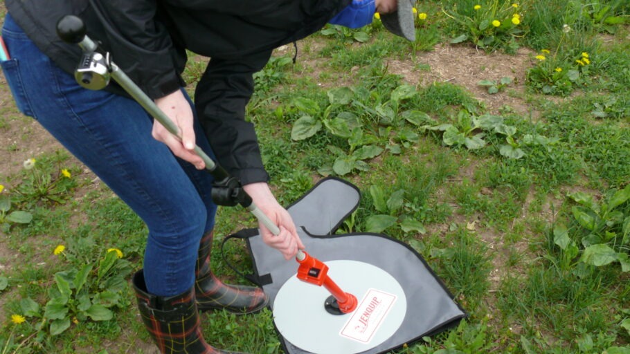 Calibration of a Rising Plate Meter: Measuring the Amount of Available ...