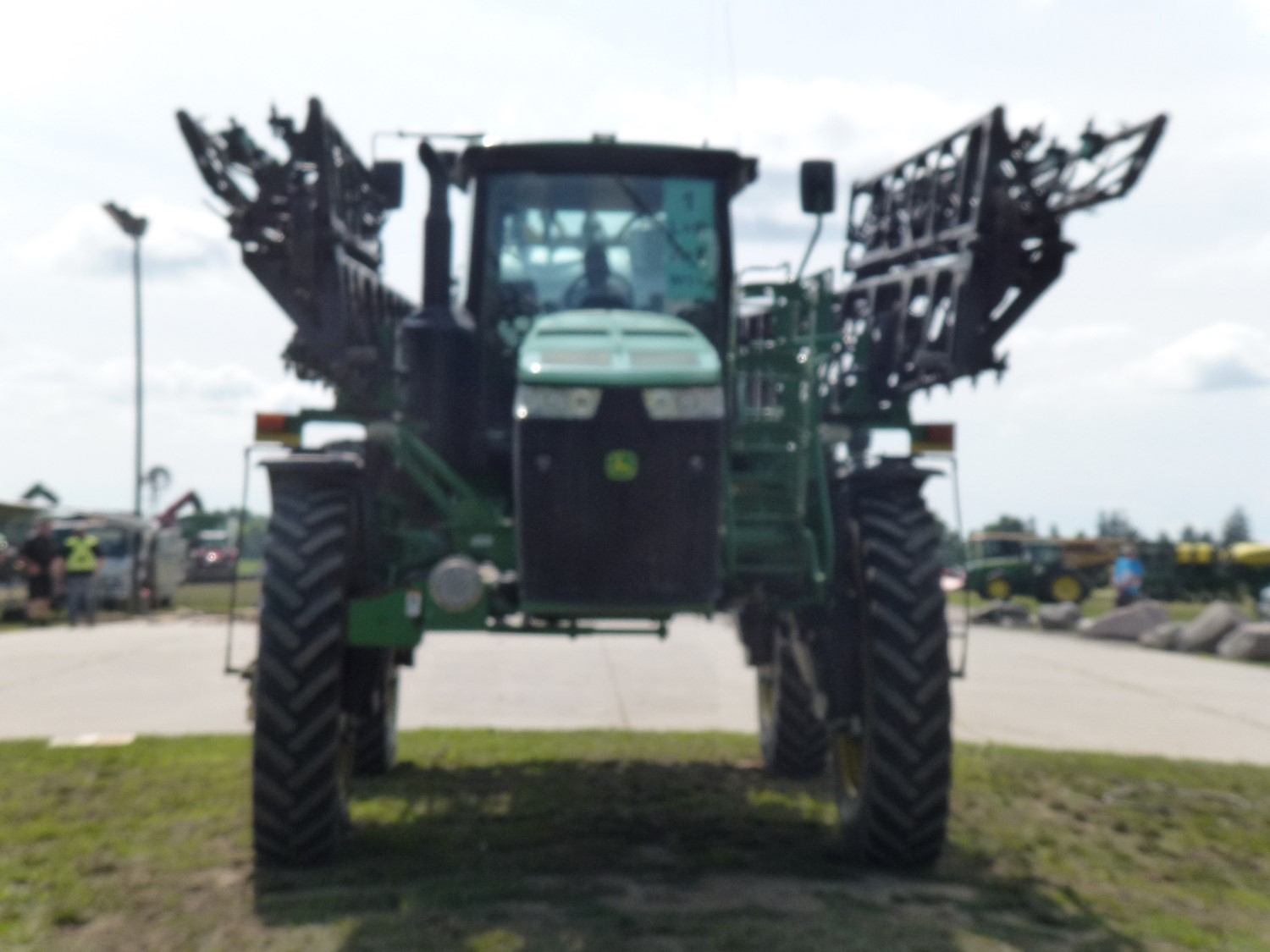 Unit 1: John Deere 4940 SP Sprayer with VF 420/95 R50 and CTIS – Field ...
