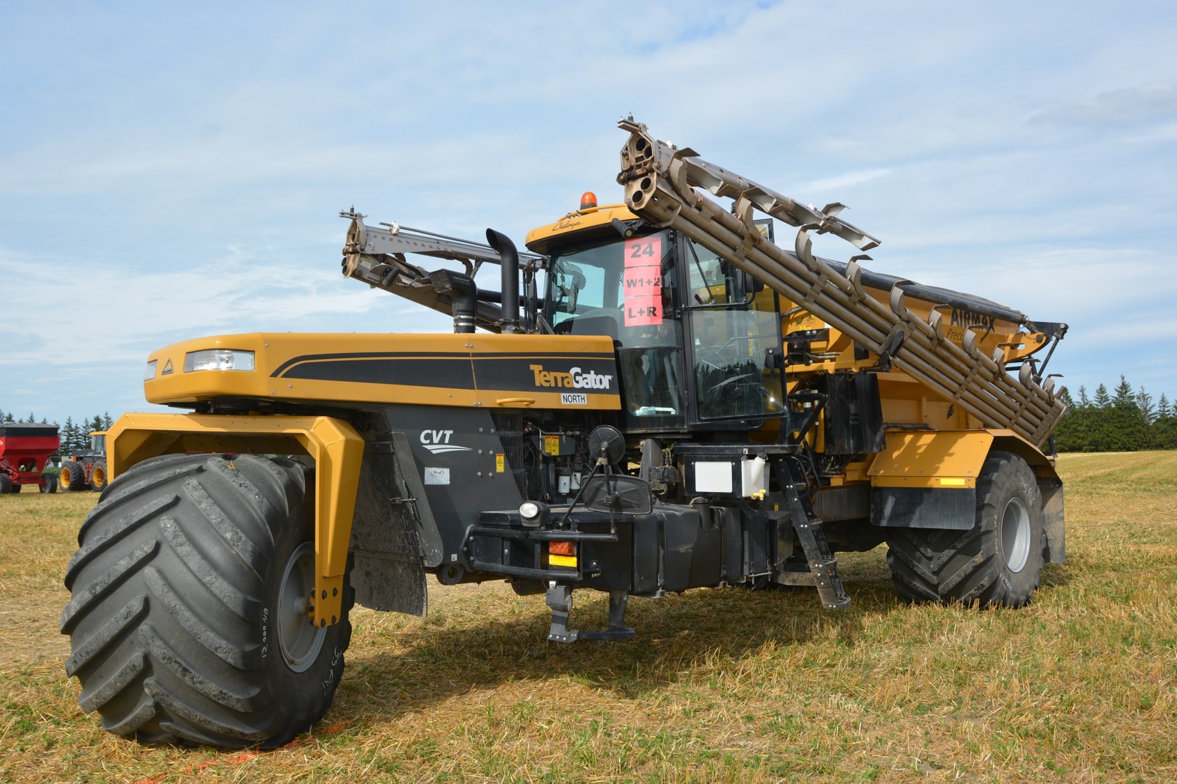 Unit D24: AGCO Terragator TG8300B Trike Dry Fertilizer Spreader w 1000s ...