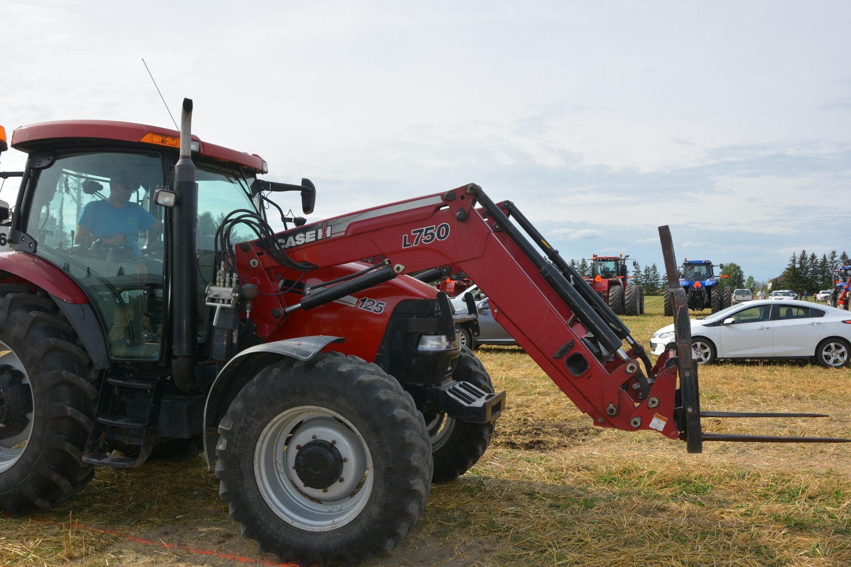 Unit D30: SMC 2584 Tandem Dry Fertilizer Spinner Spreader w 18L Bias ...