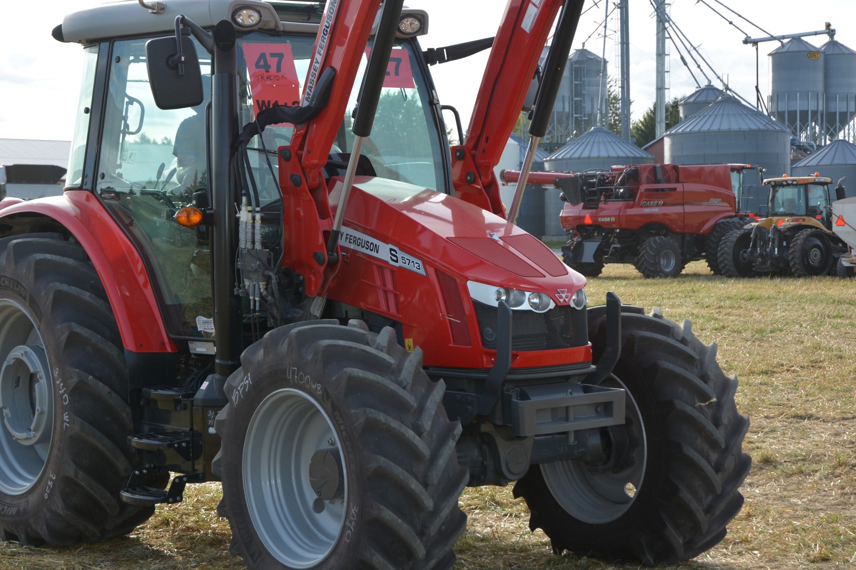 Unit D47: Massy Ferguson 5713S Row Crop Loader Tractor – Field Crop News