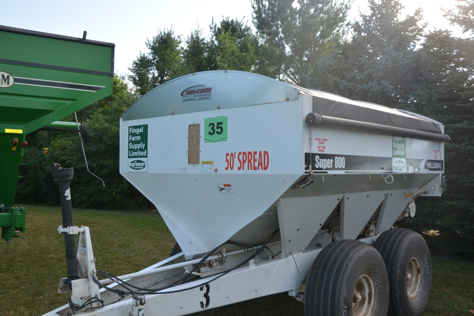 Unit E35: Pull Type Dry Fertilizer Spinner Spreader w Tandem 19L-16 ...